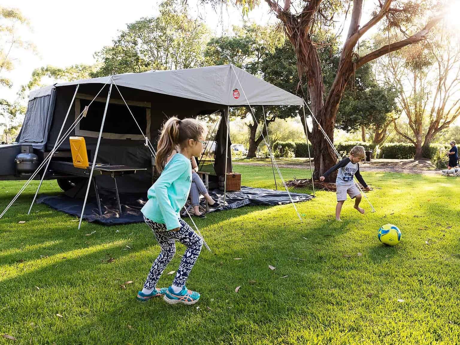 Mortlake Caravan Park - Lets Go Victoria